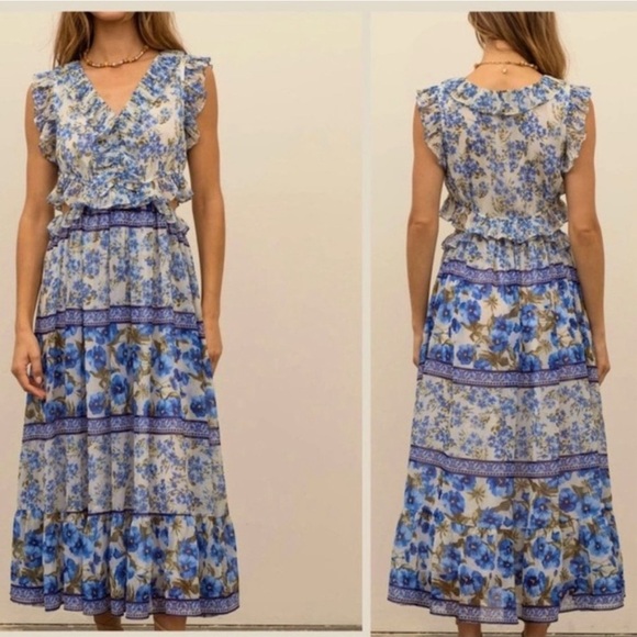 Moon River | Dresses | Moon River Blue Floral Maxi Dress | Poshmark
